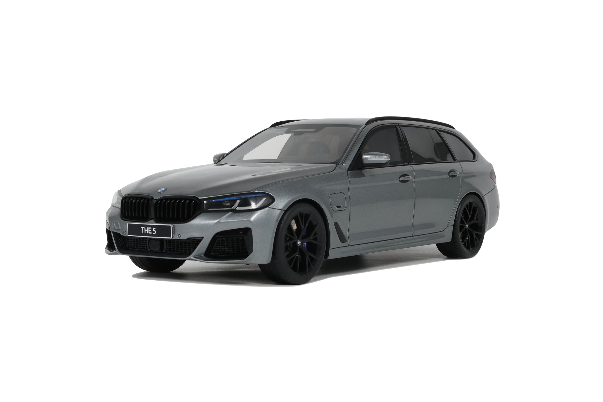 GT Spirit 1:18 Scale Resin Model - 2023 BMW 530E XDrive M Sport Tourin