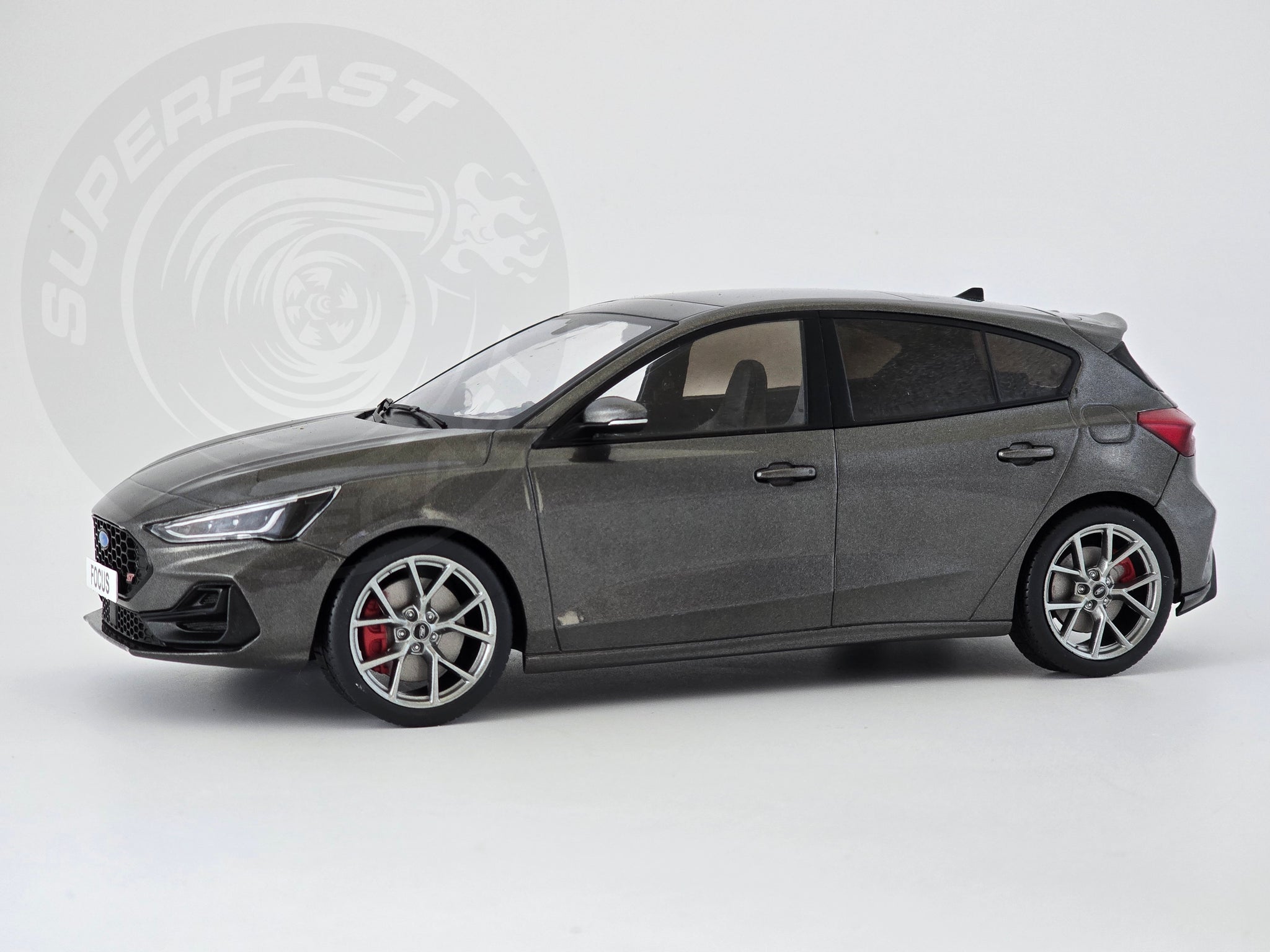 MCG 1:18 Scale Diecast Model Car - 2022 Ford Focus ST, Grey