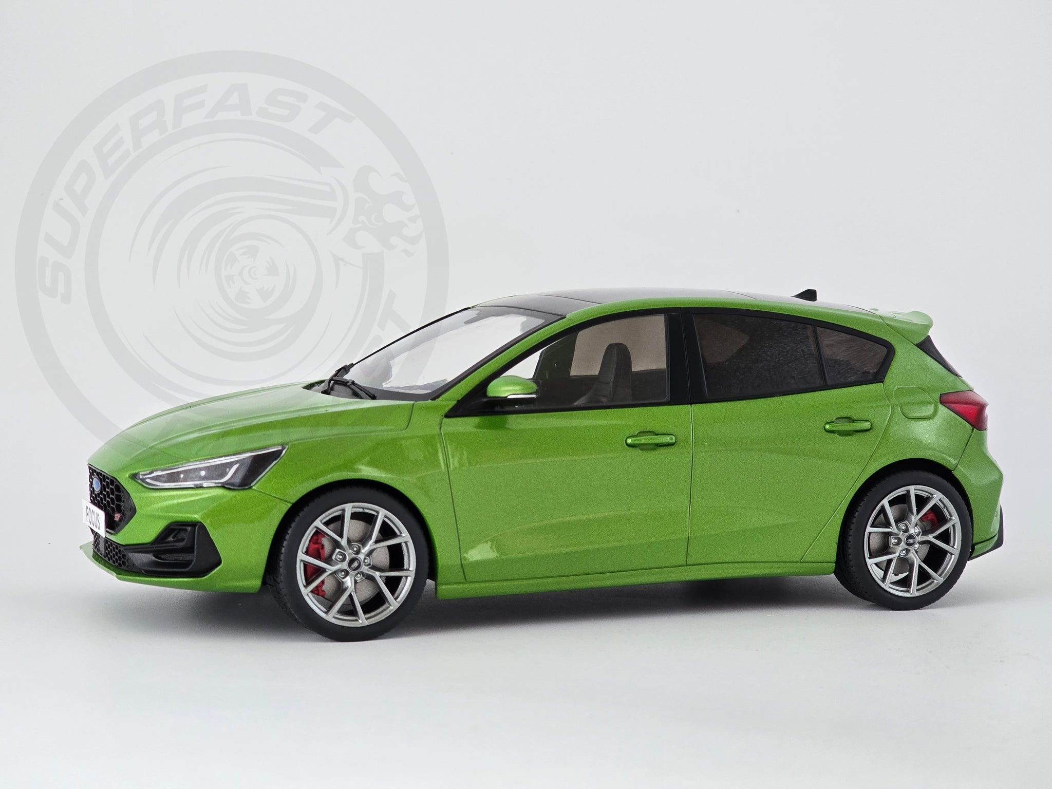 MCG 1:18 Scale Diecast Model Car - 2022 Ford Focus ST, Green